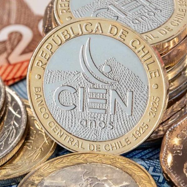 Nueva moneda de $100 en Chile: cómo reconocerla y desde cuándo estará ...